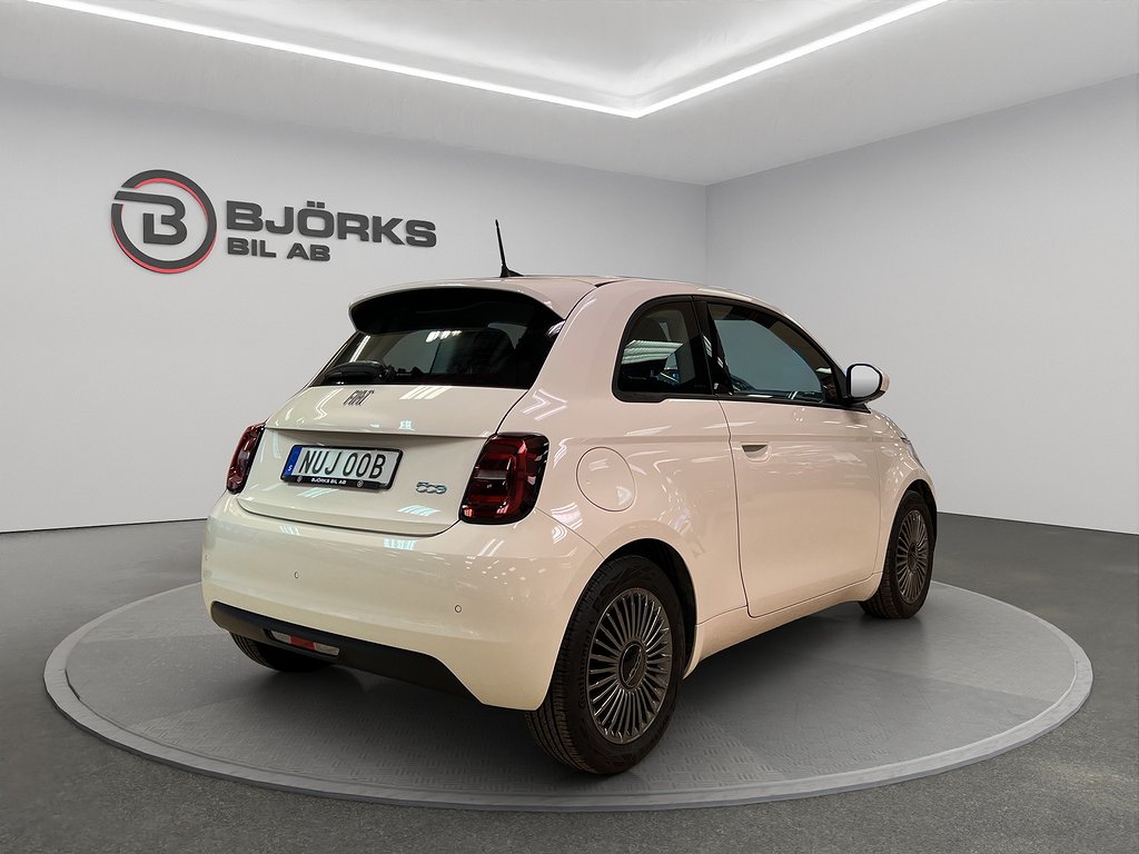 Fiat 500 e PDC Bluetooth Nybilsgaranti 750 Mil 1290kr/mån - Grönbil.se ...